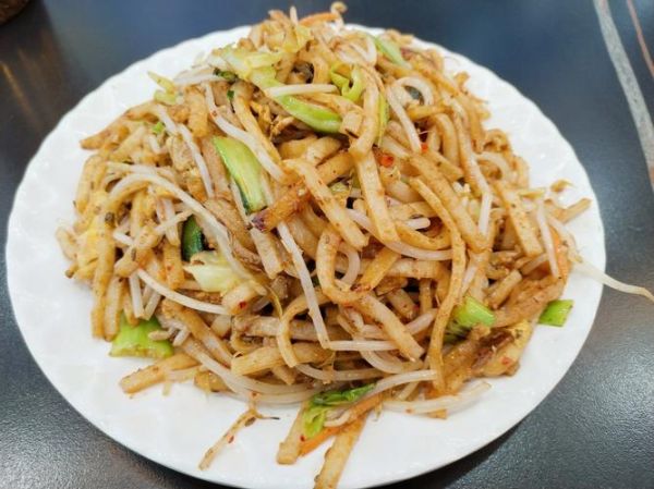 豆芽炒饼丝怎么做_豆芽炒饼丝家常做法-第3张图片-山城妙识 豆芽炒饼丝怎么做_豆芽炒饼丝家常做法-第3张图片-山城妙识