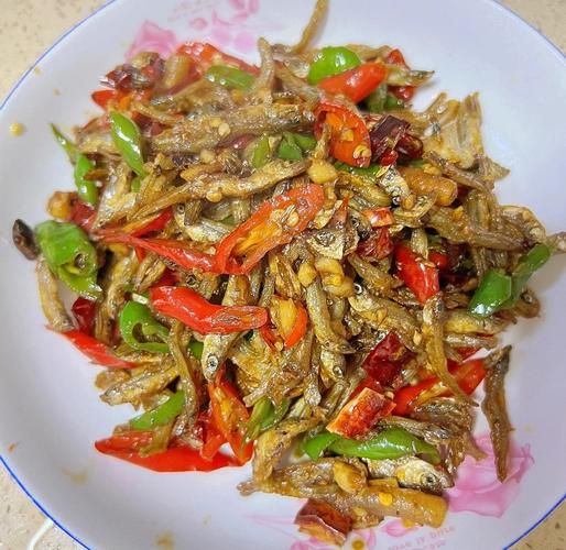 辣椒炒小鱼干怎么做_小鱼干要不要先泡-第1张图片-山城妙识 辣椒炒小鱼干怎么做_小鱼干要不要先泡-第1张图片-山城妙识