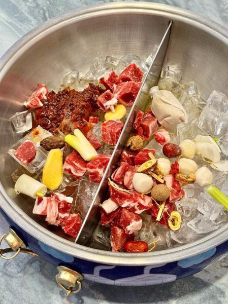 羊肉火锅怎么做才没膻味_家庭版羊肉火锅底料配方-第1张图片-山城妙识 羊肉火锅怎么做才没膻味_家庭版羊肉火锅底料配方-第1张图片-山城妙识