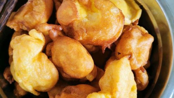 炸鸡蛋泡泡怎么做_炸鸡蛋泡泡失败原因-第1张图片-山城妙识