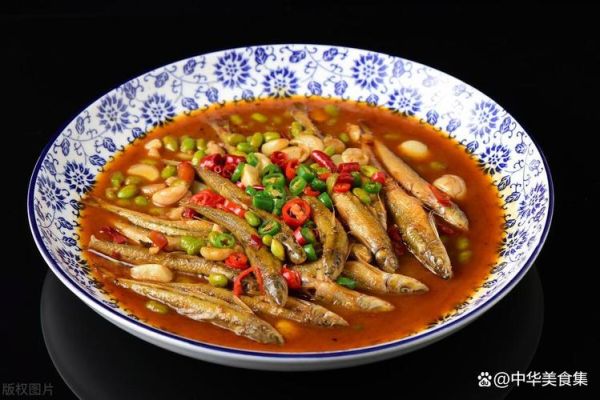 炖小鱼的家常做法_炖小鱼怎么做好吃-第2张图片-山城妙识