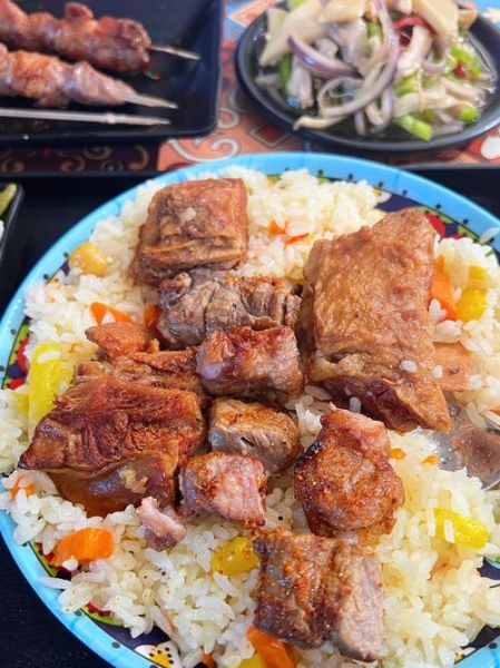 抓饭怎么做才正宗_正宗抓饭用什么米-第1张图片-山城妙识