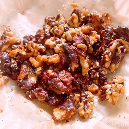 琥珀核桃仁怎么做_琥珀核桃仁怎么不粘锅-第2张图片-山城妙识