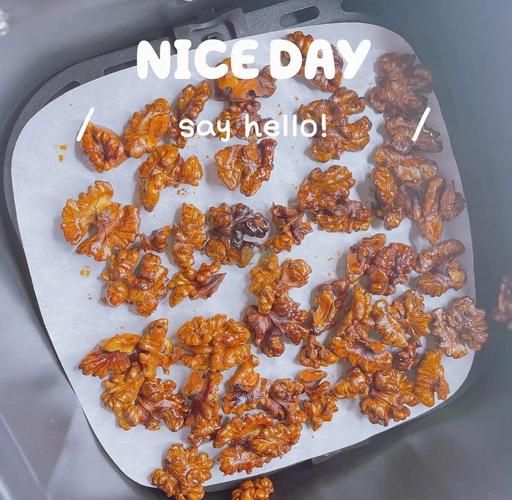 琥珀核桃仁怎么做_琥珀核桃仁怎么不粘锅-第1张图片-山城妙识