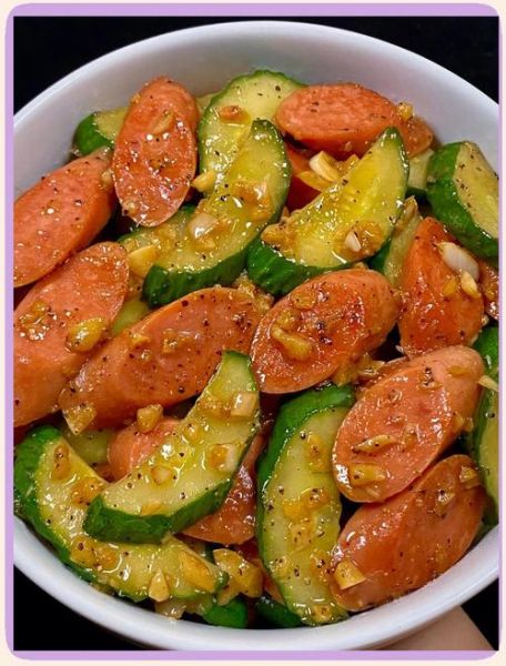 炒火腿肠怎么炒才好吃_火腿肠炒几分钟能熟-第1张图片-山城妙识