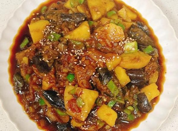 土豆拌茄子怎么做_家常土豆拌茄子做法-第1张图片-山城妙识