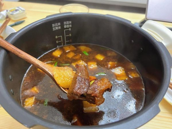 高压锅炖牛腩要多长时间_牛腩怎么炖才软烂-第2张图片-山城妙识