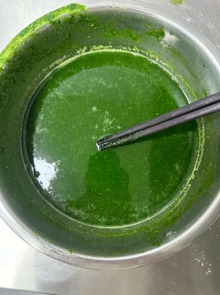 菠菜面怎么做_菠菜面需要焯水吗-第1张图片-山城妙识