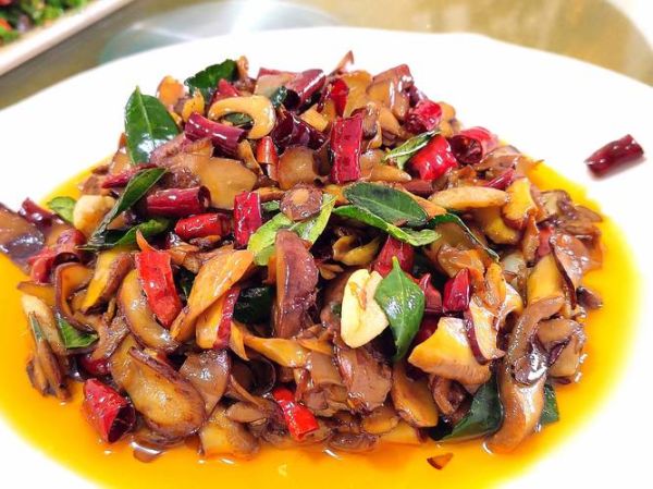 见手青怎么炒不中毒_见手青的做法步骤详解-第1张图片-山城妙识