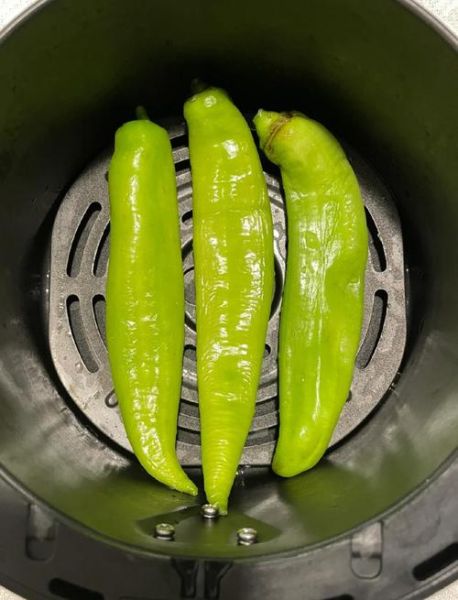 烤辣椒怎么做_烤辣椒用烤箱还是炭火-第1张图片-山城妙识