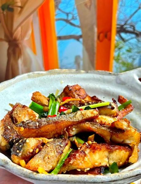 海鱼怎么做好吃_清蒸鲈鱼最正宗做法-第3张图片-山城妙识