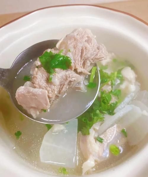 羊排炖萝卜怎么做_羊排炖萝卜用焯水吗-第1张图片-山城妙识