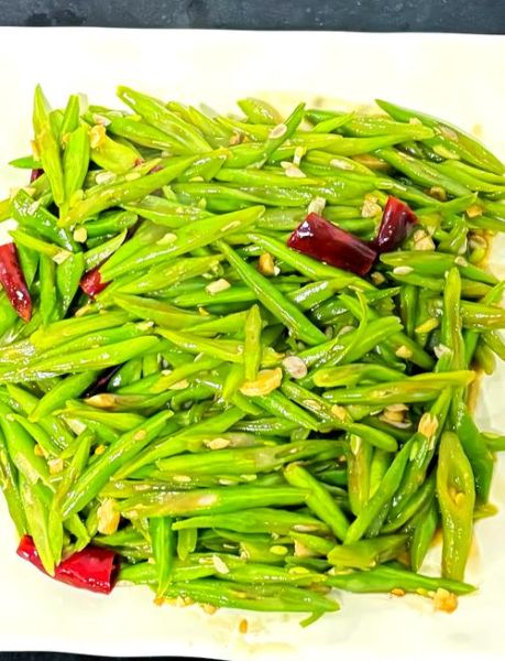 炒四季豆怎么炒才好吃_四季豆要不要焯水-第1张图片-山城妙识