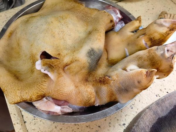 白切猪脚怎么做_白切猪脚的做法步骤-第3张图片-山城妙识