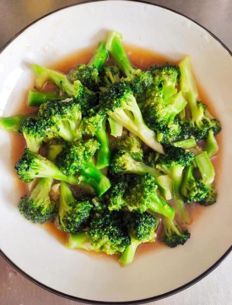 炒西兰花怎么保持翠绿_家常做法窍门-第3张图片-山城妙识