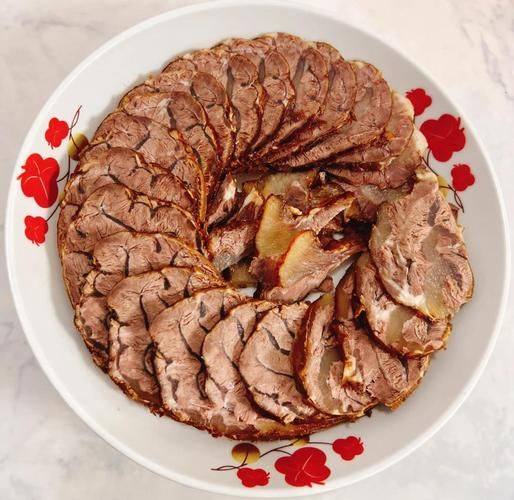 卤牛腱子肉怎么做好吃_卤牛腱子肉需要焯水吗-第2张图片-山城妙识