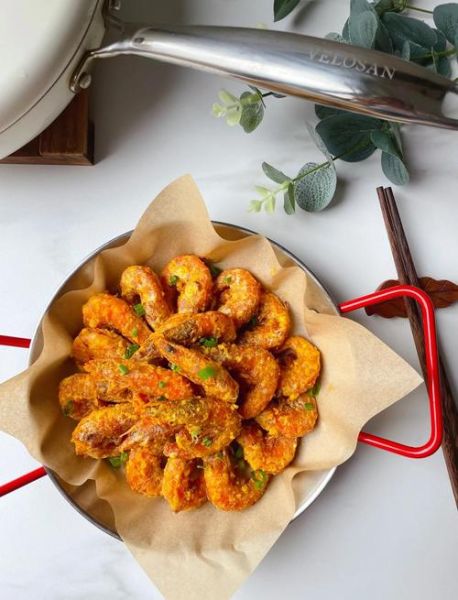 蛋黄虾怎么做_蛋黄虾做法家常版-第2张图片-山城妙识 蛋黄虾怎么做_蛋黄虾做法家常版-第2张图片-山城妙识