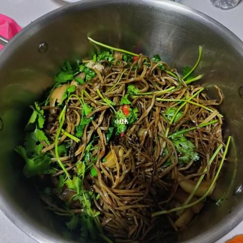 地瓜梗咸菜怎么做_地瓜梗咸菜要焯水吗-第2张图片-山城妙识