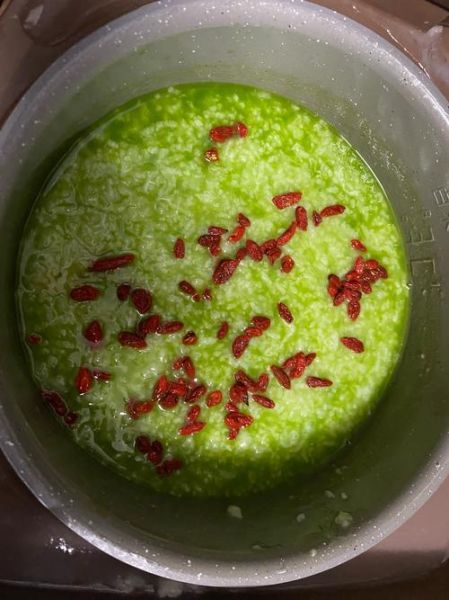 荷叶粥怎么做_荷叶粥的功效与作用-第3张图片-山城妙识 荷叶粥怎么做_荷叶粥的功效与作用-第3张图片-山城妙识