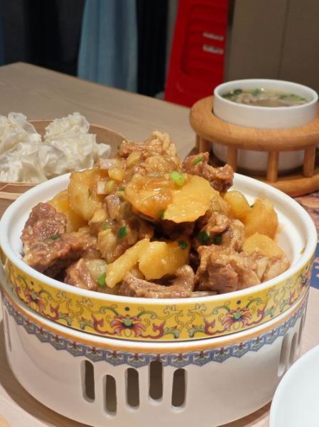 炖羊肉的家常做法_羊肉怎么炖才不膻-第1张图片-山城妙识