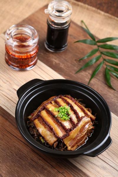 梅干菜扣肉怎么做_梅干菜扣肉正宗做法-第2张图片-山城妙识 梅干菜扣肉怎么做_梅干菜扣肉正宗做法-第2张图片-山城妙识
