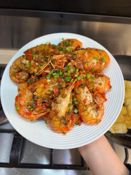 椒盐罗氏虾怎么做_椒盐罗氏虾用不用去虾线-第3张图片-山城妙识 椒盐罗氏虾怎么做_椒盐罗氏虾用不用去虾线-第3张图片-山城妙识