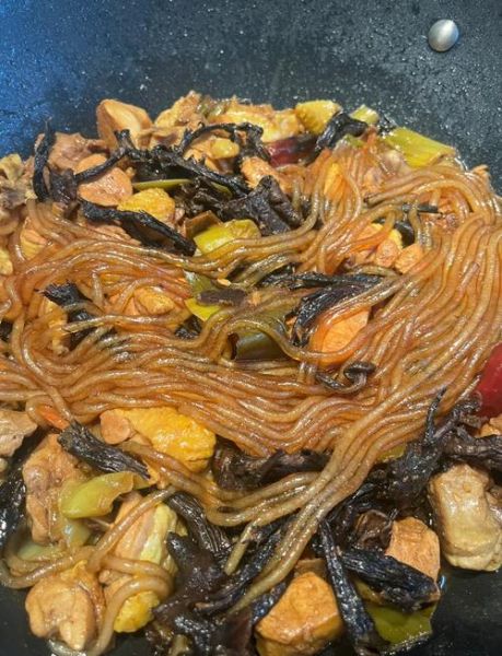 榛蘑怎么做好吃_榛蘑炖鸡的做法步骤-第3张图片-山城妙识