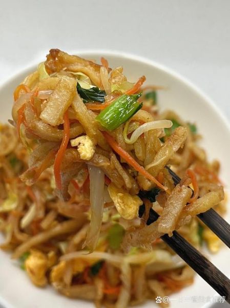 饼丝的家常做法_饼丝怎么炒不粘锅-第1张图片-山城妙识 饼丝的家常做法_饼丝怎么炒不粘锅-第1张图片-山城妙识