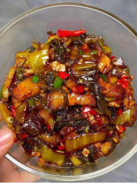 酸菜炒肉怎么做_酸菜炒肉用什么肉最好吃-第2张图片-山城妙识