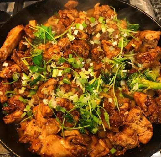 四川麻辣干锅鸡怎么做_正宗干锅鸡配方-第2张图片-山城妙识