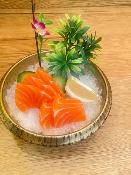 如何挑选新鲜三文鱼_三文鱼刺身怎么保存-第2张图片-山城妙识