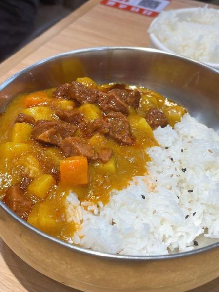 牛肉咖喱饭怎么做好吃_家常牛肉咖喱饭做法-第2张图片-山城妙识