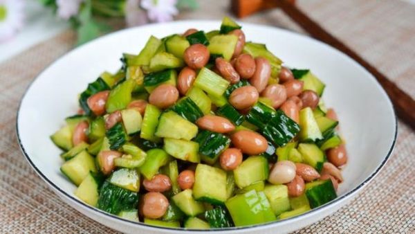 凉拌花生米怎么做_凉拌花生米要不要焯水-第3张图片-山城妙识