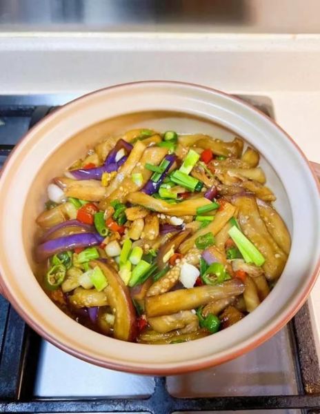 咸鱼炖茄子怎么做_咸鱼茄子不腥的秘诀-第3张图片-山城妙识