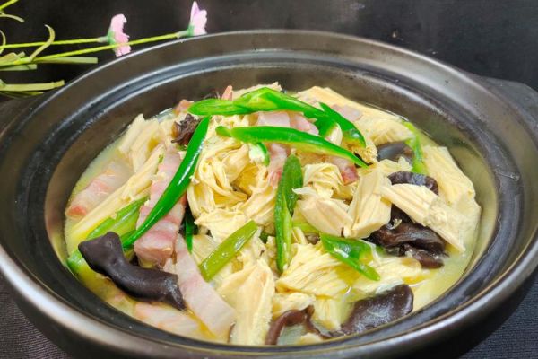 腐竹烧肉怎么做_腐竹烧肉要焯水吗-第3张图片-山城妙识