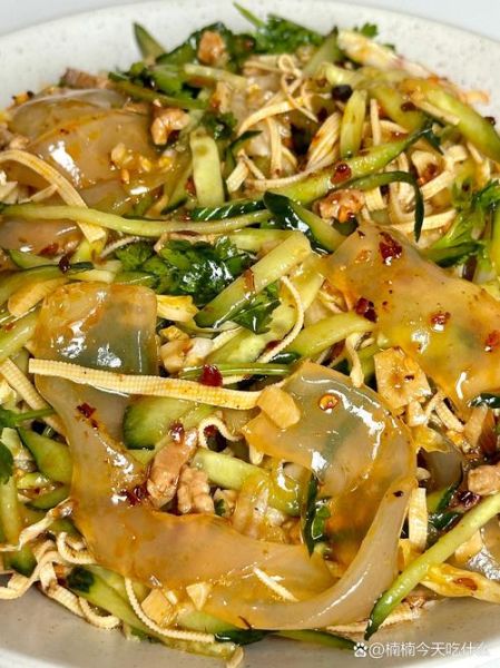 东北大拉皮怎么凉拌好吃_正宗东北大拉皮做法-第1张图片-山城妙识