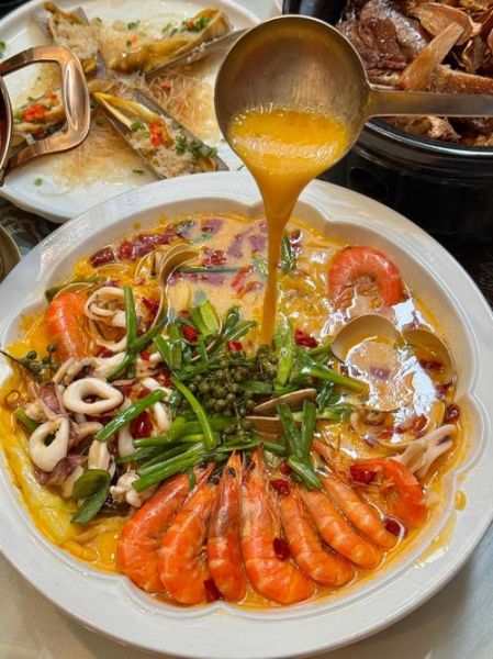 水煮三鲜怎么做_水煮三鲜用什么海鲜-第1张图片-山城妙识