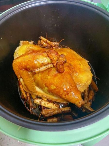 五指毛桃焗鸡怎么做_五指毛桃焗鸡做法步骤-第1张图片-山城妙识 五指毛桃焗鸡怎么做_五指毛桃焗鸡做法步骤-第1张图片-山城妙识