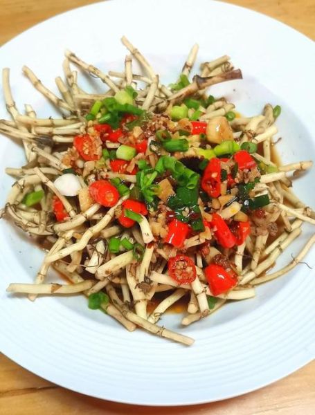 折耳根凉拌怎么做_折耳根凉拌需要焯水吗-第2张图片-山城妙识