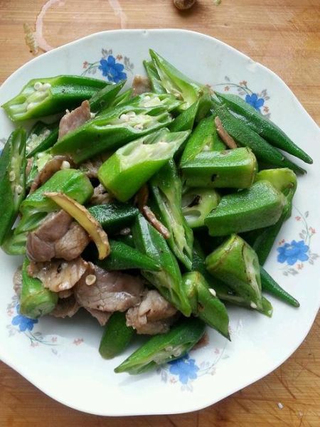 肉炒秋葵怎么炒好吃_秋葵炒肉要不要焯水-第2张图片-山城妙识
