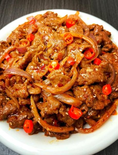 洋葱炒牛肉怎么做_牛肉怎么炒才嫩-第1张图片-山城妙识 洋葱炒牛肉怎么做_牛肉怎么炒才嫩-第1张图片-山城妙识