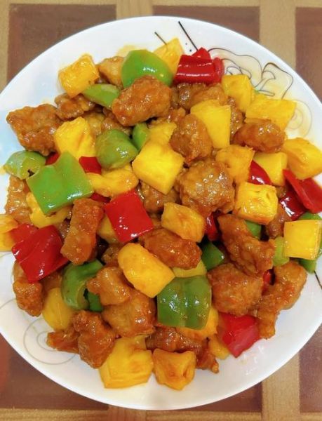 菠萝咕噜肉怎么做_菠萝咕噜肉酸甜比例是多少-第1张图片-山城妙识