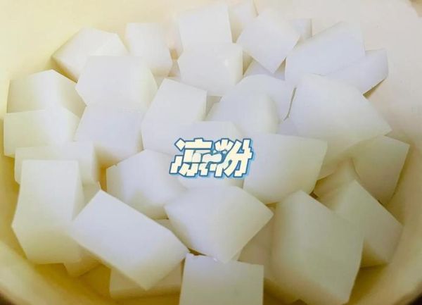 石凉粉怎么做_石凉粉为什么总是不成形-第1张图片-山城妙识