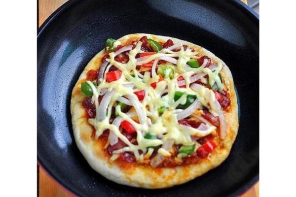 平底锅做披萨怎么做_不用烤箱能做披萨吗-第3张图片-山城妙识