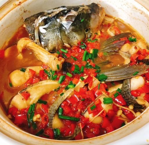 炖草鱼的家常做法_草鱼怎么炖不腥-第1张图片-山城妙识