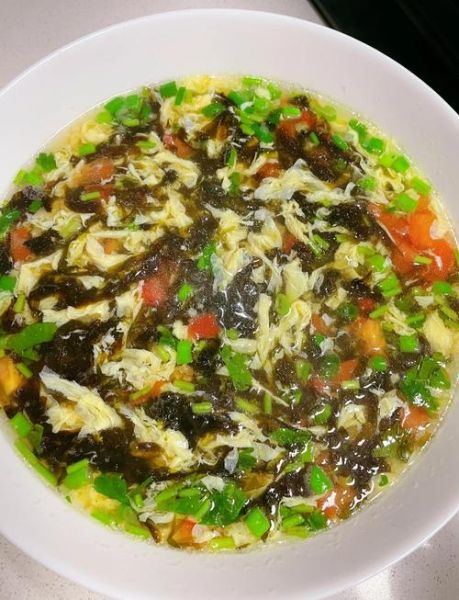 番茄紫菜蛋花汤怎么做_紫菜蛋花汤需要焯水吗-第1张图片-山城妙识 番茄紫菜蛋花汤怎么做_紫菜蛋花汤需要焯水吗-第1张图片-山城妙识