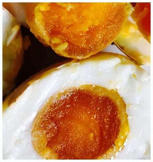 水煮咸鸡蛋怎么做_咸鸡蛋煮多久才入味-第2张图片-山城妙识