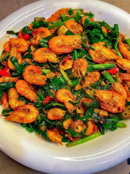 韭菜炒河虾怎么炒好吃_韭菜炒河虾的家常做法-第2张图片-山城妙识