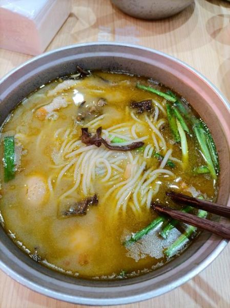 三鲜米线怎么做_正宗三鲜米线配方-第3张图片-山城妙识 三鲜米线怎么做_正宗三鲜米线配方-第3张图片-山城妙识