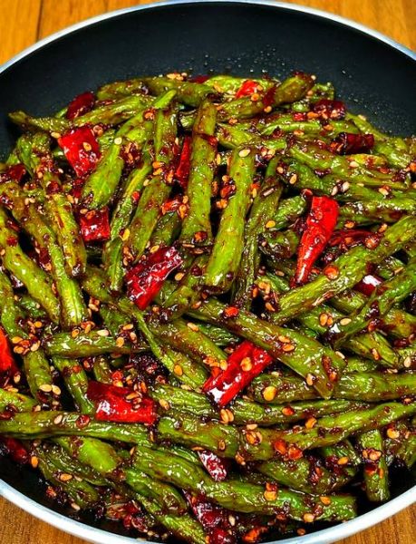 干煸豆角怎么做_干煸豆角用焯水吗-第1张图片-山城妙识 干煸豆角怎么做_干煸豆角用焯水吗-第1张图片-山城妙识